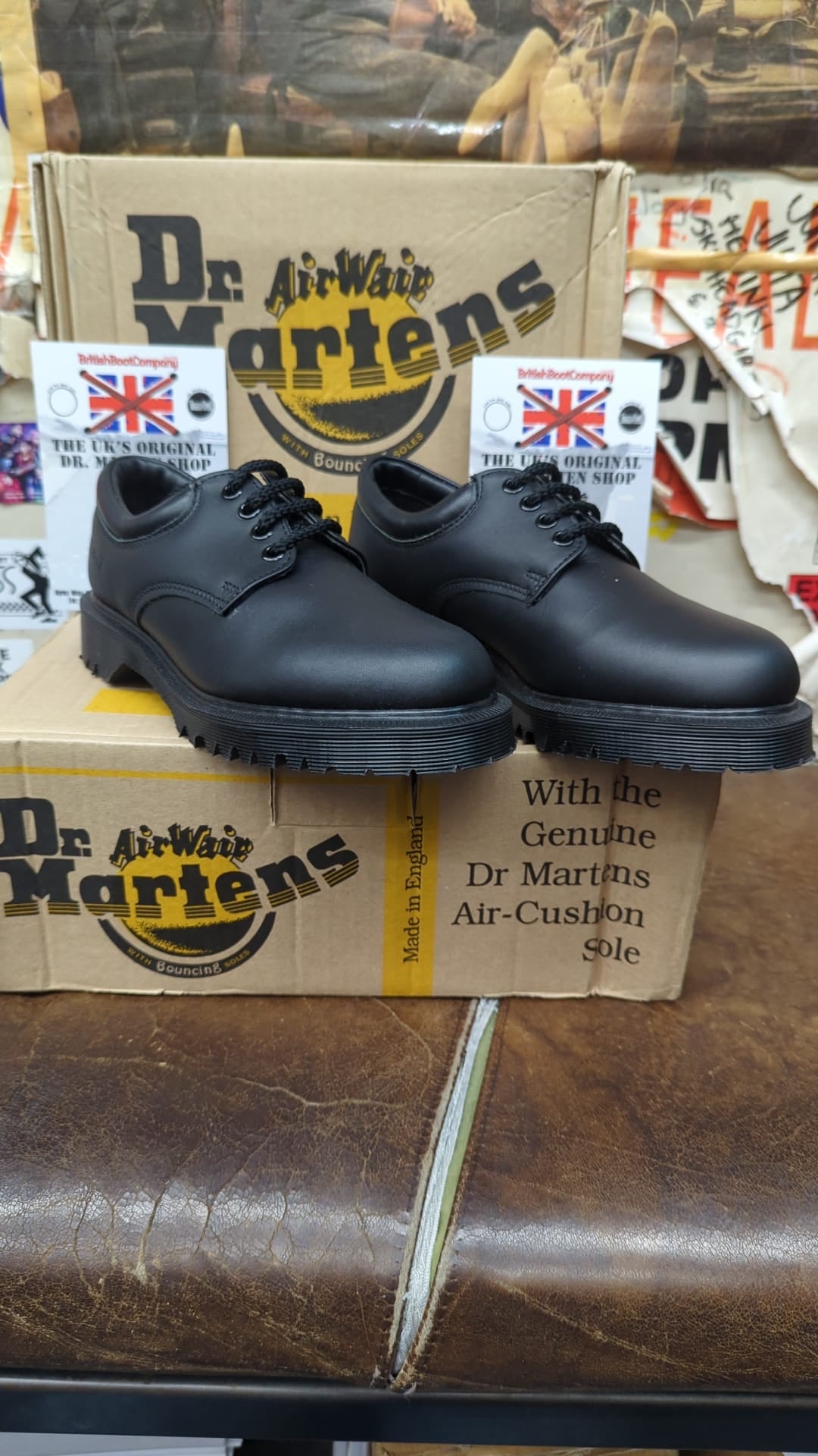 DR MARTENS ROYAL MAIL PREMIUM MADE IN ENGLAND 4 HOLE PADDED SHOE ...