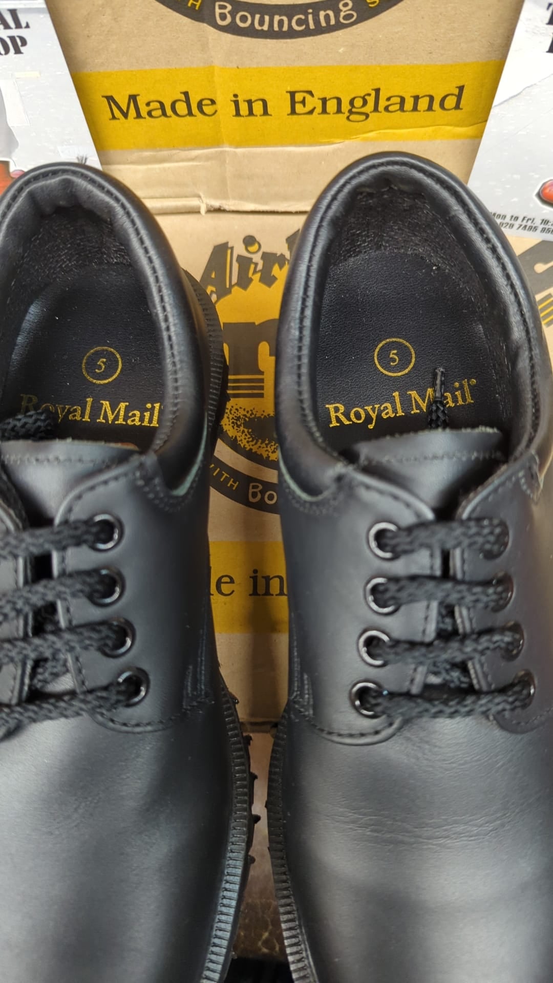 DR MARTENS ROYAL MAIL PREMIUM MADE IN ENGLAND 4 HOLE PADDED SHOE ...