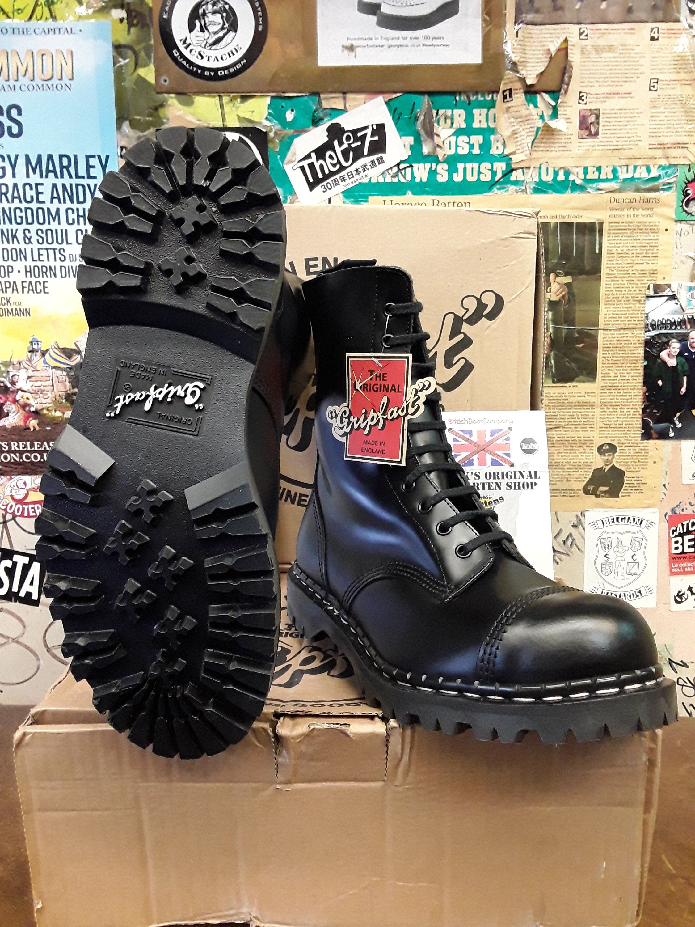 GRIPFAST Vintage 90's, 10 hole Steel Toe, Men's Black boots, Commando ...