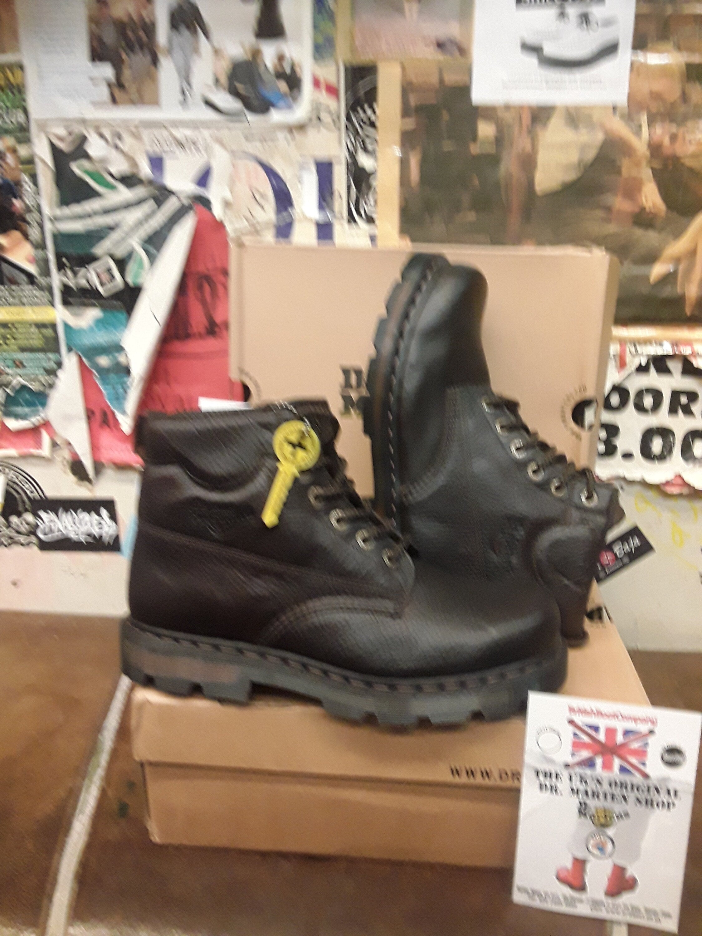 Dr Martens Bark Kyle Boot Size 10