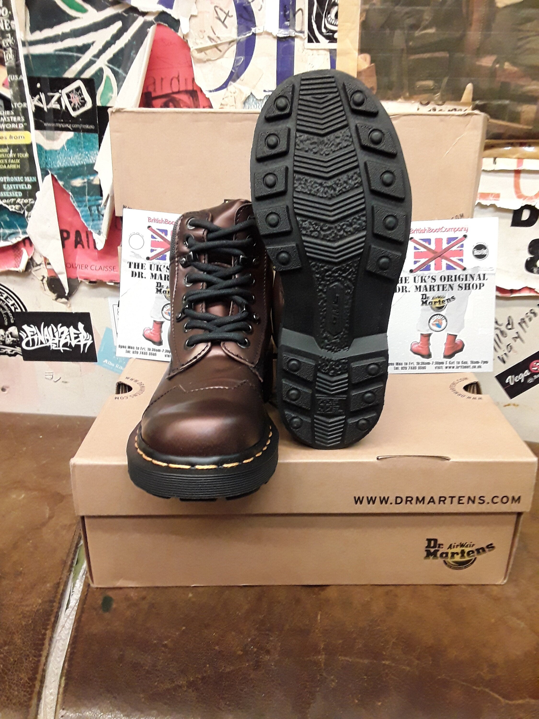 Dr Martens Boots / Size UK4 / Bronze Metallic 9811