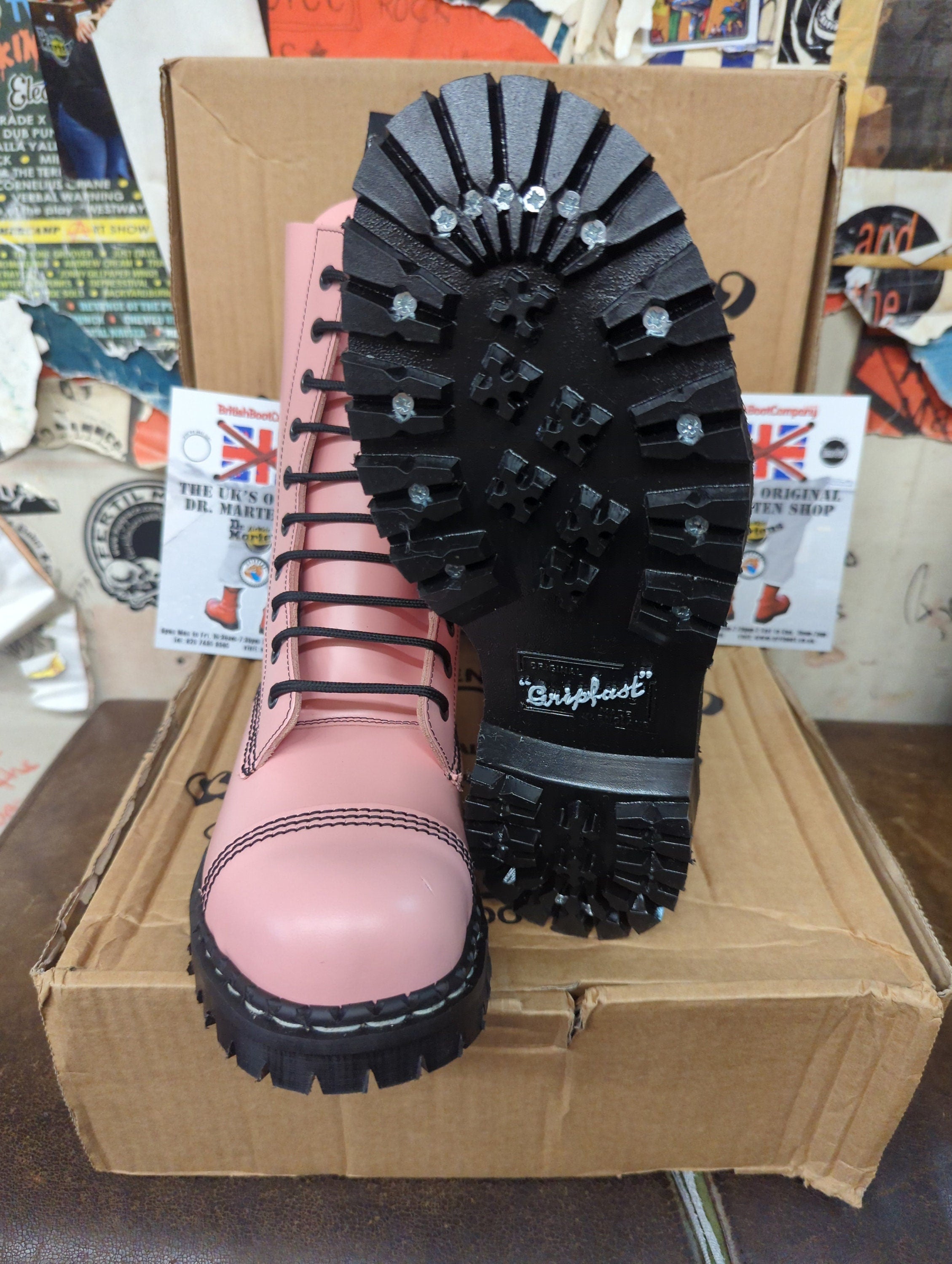 Gripfast 10 Hole Pink Made in England Size 8